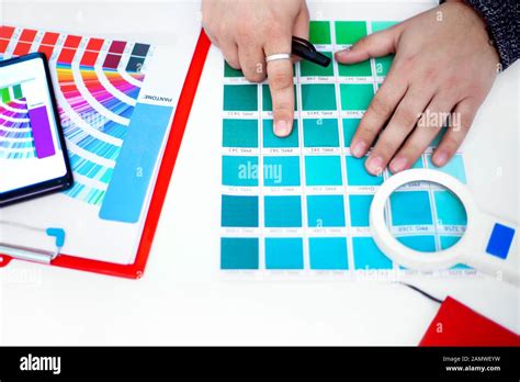 Pantone Chart Hi Res Stock Photography And Images Alamy