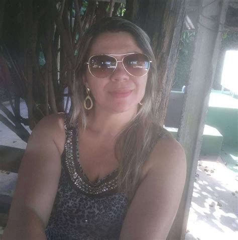 Mulher é Morta Pelo Enteado Com Mais De 25 Facadas Em Maringá O