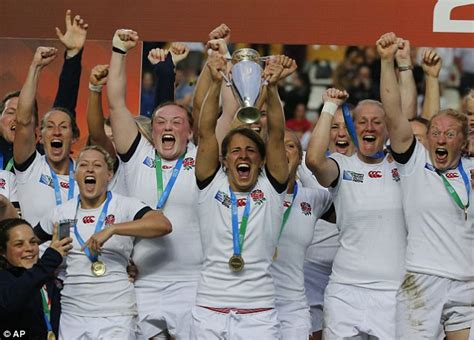 World Cup Hero And Mbe Sarah Hunter Says Englands Rugby Triumph Part Of A Massive Turning