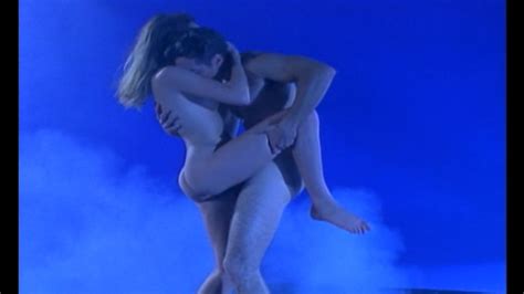 Holly Hollywood Nue Dans Femalien
