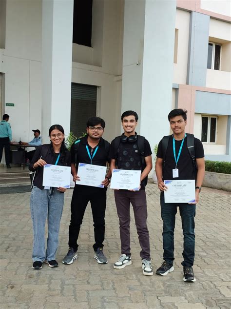 Codeverse Hackathonjourney Teamwork Leadership Vitbhopal
