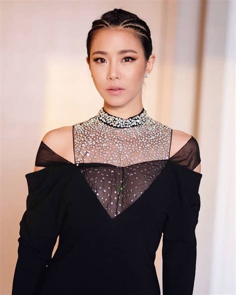 คริส หอวัง แย้มหัวใจ กำลังคบหาหนุ่มนอกวงการ ตอนนี้ได้ปิด แค่เกรงใจฝ่ายชาย