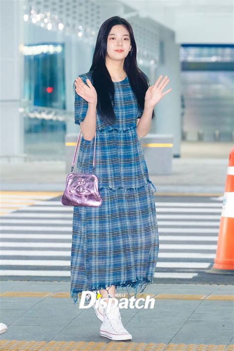 현장포토 청순이 흐른다리아 미모 성수기 패션 스타일 케이팝 복장 패션 의상 현장포토 청순이 흐른다리아 미모 성수기 패션 스타일 케이팝 복장 패션 의상
