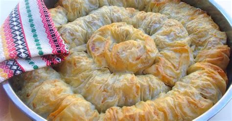 Зелник вита баница с кисело зеле кайма и ориз Рецепт Кулинария Еда Пита