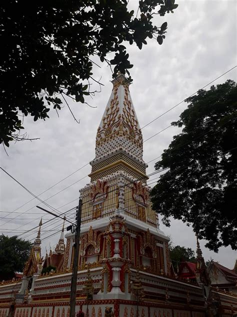 หลวงปู่ใหญ่ และพระธาตุขามเปี้ย พระองค์ครู ไตรเทพ ไกรงู