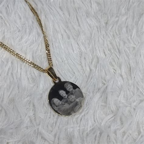 V Custom V Custom Added A New Photo