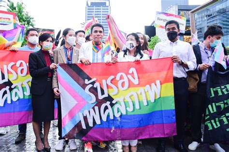 พม โดย สค ร่วมกิจกรรม และขึ้นกล่าวแสดงความคิดเห็น ในการเปิด ร่าง พระราชบัญญัติรับรองอัต