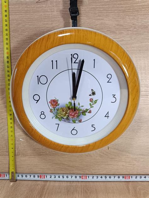 Часы настенные круглые классические — цена 262 грн в каталоге Часы Купить товары для дома и быта