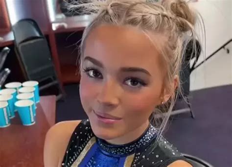 Lsu Gymnast Olivia Dunne Poses Wildly While Showing Off In Gymnastics Outfit Page Of