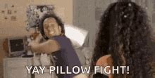 Pillow Fight S Tenor