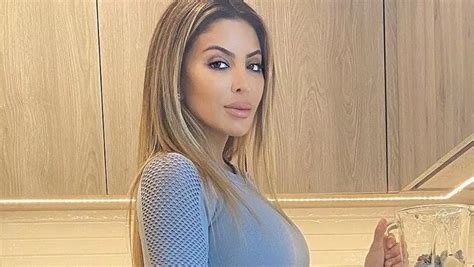 Larsa Pippen Strips Down To Lace Lingerie For Mind Blowing Milf