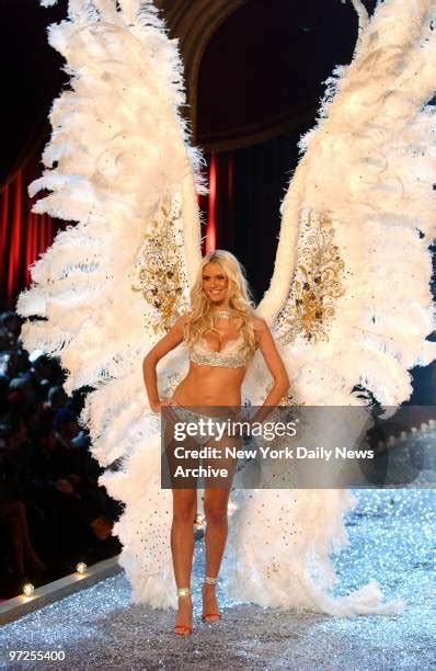 5 112 Heidi Klum Victoria Secret Photos And High Res Pictures Getty Images
