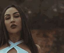 Celebrity Cleavage  S Tenor