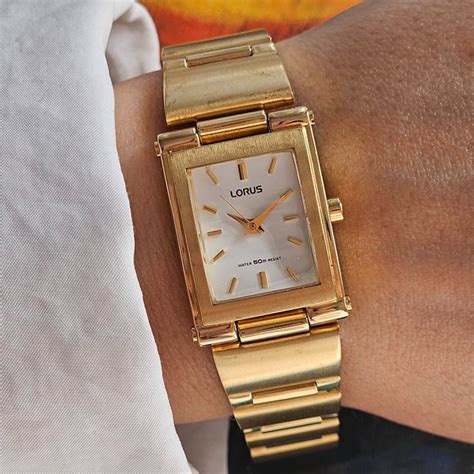 Vintage Rectangular Lorus Watch For Women With Gold Tone Bracelet