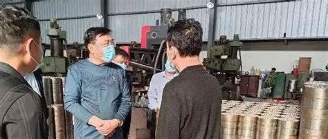 市人大常委会主任阎红心带队到龙亭区走访企业项目并现场办公发展建设开封市