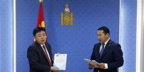 Нийслэлийн эрх зүйн байдлын тухай хуулийн төслийг УИХ д өргөн барина Өглөө мн