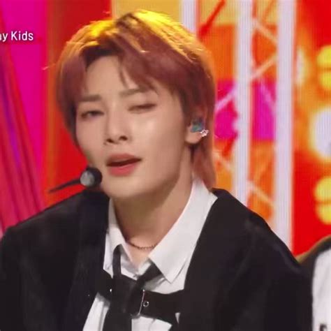 하양ᰔ On Twitter 스물셋은 다르다 얼굴 대박임 Amwy9w9quk Twitter