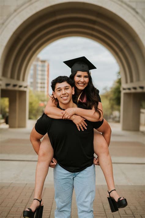 Grad Photos 🎓 Couple Graduation Pictures Grad Photoshoot Graduation