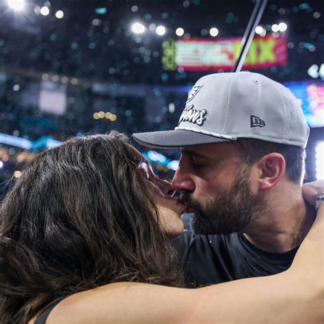 Eagles Coach Nick Sirianni Commemorates Eagles Win Ny Morning Star