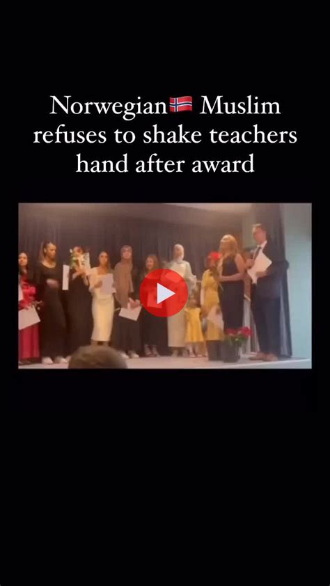 무슬림 학생 졸업식날 여교장 악수거부 ㄷㄷ 포텐 터짐 최신순 에펨코리아