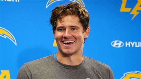 Chargers News Justin Herbert Shows Off Awkward Personality While