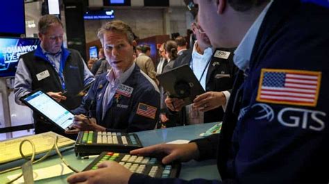 Us Stock Market News Dow Jones Ends Flat Sandp 500 Nasdaq Close Lower