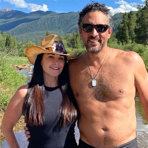 Alcohol Free Kyle Richards Celebrates One Year Of Sobriety Never