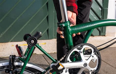How To Fold Your Brompton Manager Jakes Guide Richmond Cycles