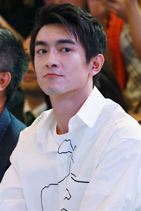 林更新白襯衫男孩撩妹的眼神 迷倒眾人 每日頭條