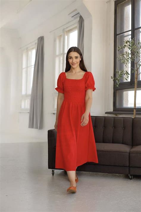 Льняное платье миди — цена 1300 грн в каталоге Платья миди Купить женские вещи по доступной цене