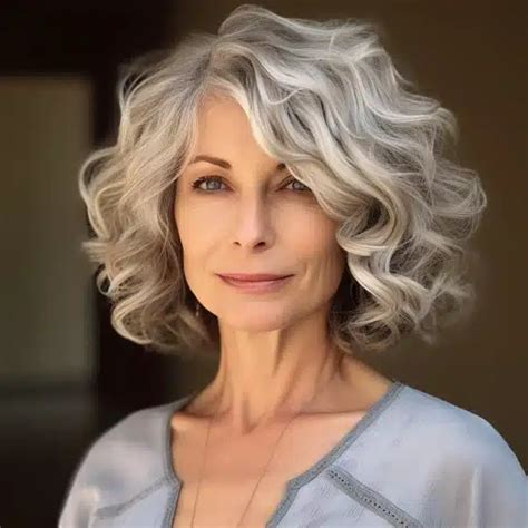 30 Flattering Medium Length Hairstyles For Women In Their 60s Medium