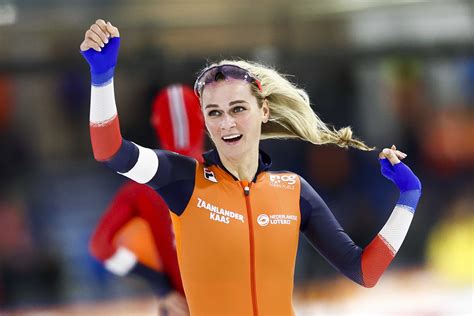 Irene Schouten Met Baanrecord In Thialf Weer De Beste Op 3000 Meter Zilver Voor Kjeld Nuis