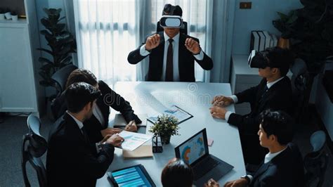 Manager Send Data Analysis To Business People By Using Vr Glass
