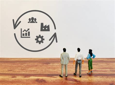 일본 시장에서 활용하는 제품 라이프 사이클 × 인플루언서 마케팅 전략 비빈코리아