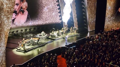 Adele Caesars Palace Colosseum Cannot Contain Her Energy • Instinct