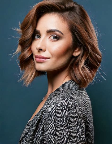 8 Textured Lob Haircut Ideas For A Fresh Look The Newlywed