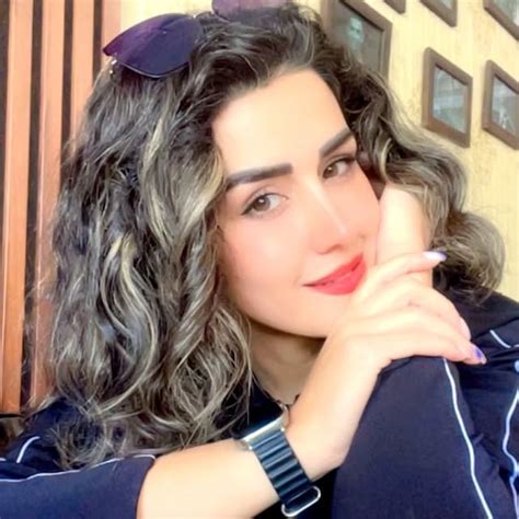 Atefeh Mahani On Threads