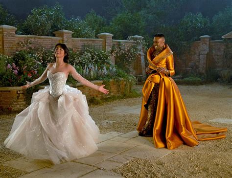 Camila Cabello Synger Am I Wrong Av Nico And Vinz I Cinderella Se Video