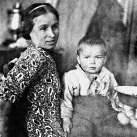 5 главных женщин Рудольфа Нуреева О том что феноменальный танцовщик Рудольф Нуреев был