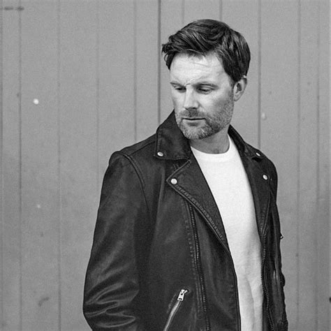 Daniel Pearson Unveils New Single ‘down The Tracks