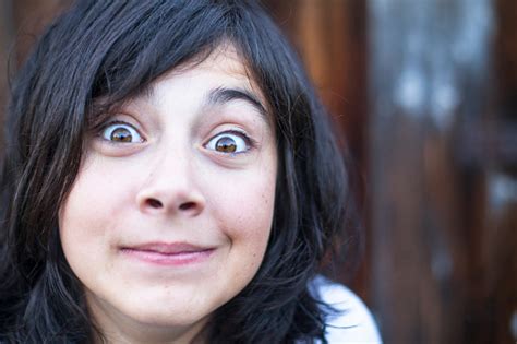 매우 감정적인 십 대 여자의 얼굴을 클로즈업입니다 2015년에 대한 스톡 사진 및 기타 이미지 2015년 갈색 머리 감정 Istock