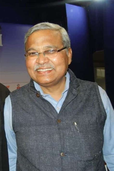 ज्येष्ठ लेखक विचारवंत आणि समता परिषदेचे उपाध्यक्ष प्रा हरी नरके यांचे