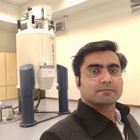 muhammad raees nmr facility manager ph d in chemistry lahore university of management
