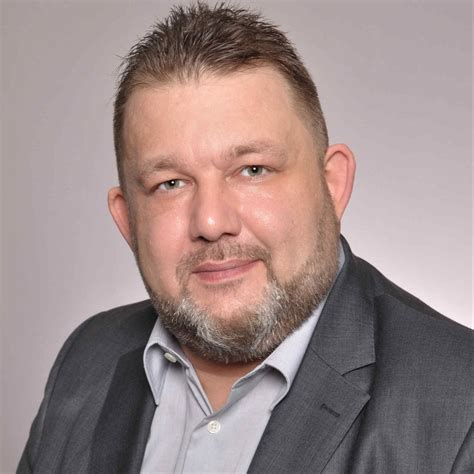 Lukas Dabrowski Produktmanager Commeo Gmbh Xing