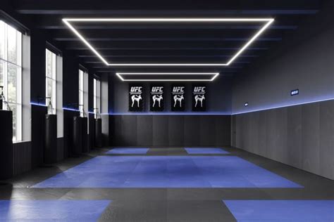 Дизайн интерьера спортивного клуба Commercial Gym Design In 2024 Wellness Design Interior