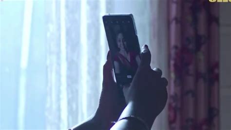 Desi Ko Kiya Khush Bade Hathiyaar Se Khush Yorgelis Carrillo