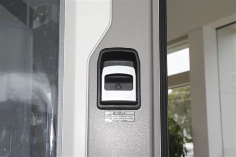 大通v90房车 2021款 20t生活家v90自行式c型房车旗舰版大额头纵床图片上汽大通maxus654张图片汽车空间图库懂车帝