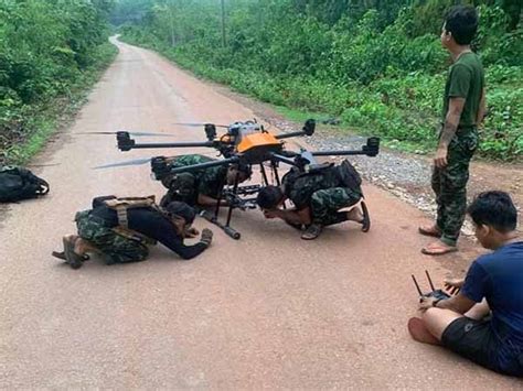 Dvb ကြာအင်းဆိပ်ကြီး ရဲစခန်းနှင့် ဌာနဆိုင်ရာ ရုံးများ တိုက်ခိုက်ခံရ