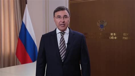 Министр науки и высшего образования Валерий Фальков поздравил студентов и преподавателей с