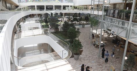 결혼식·장례식 친족 여부와 관계없이 49명까지 참석 허용 또 오락가락